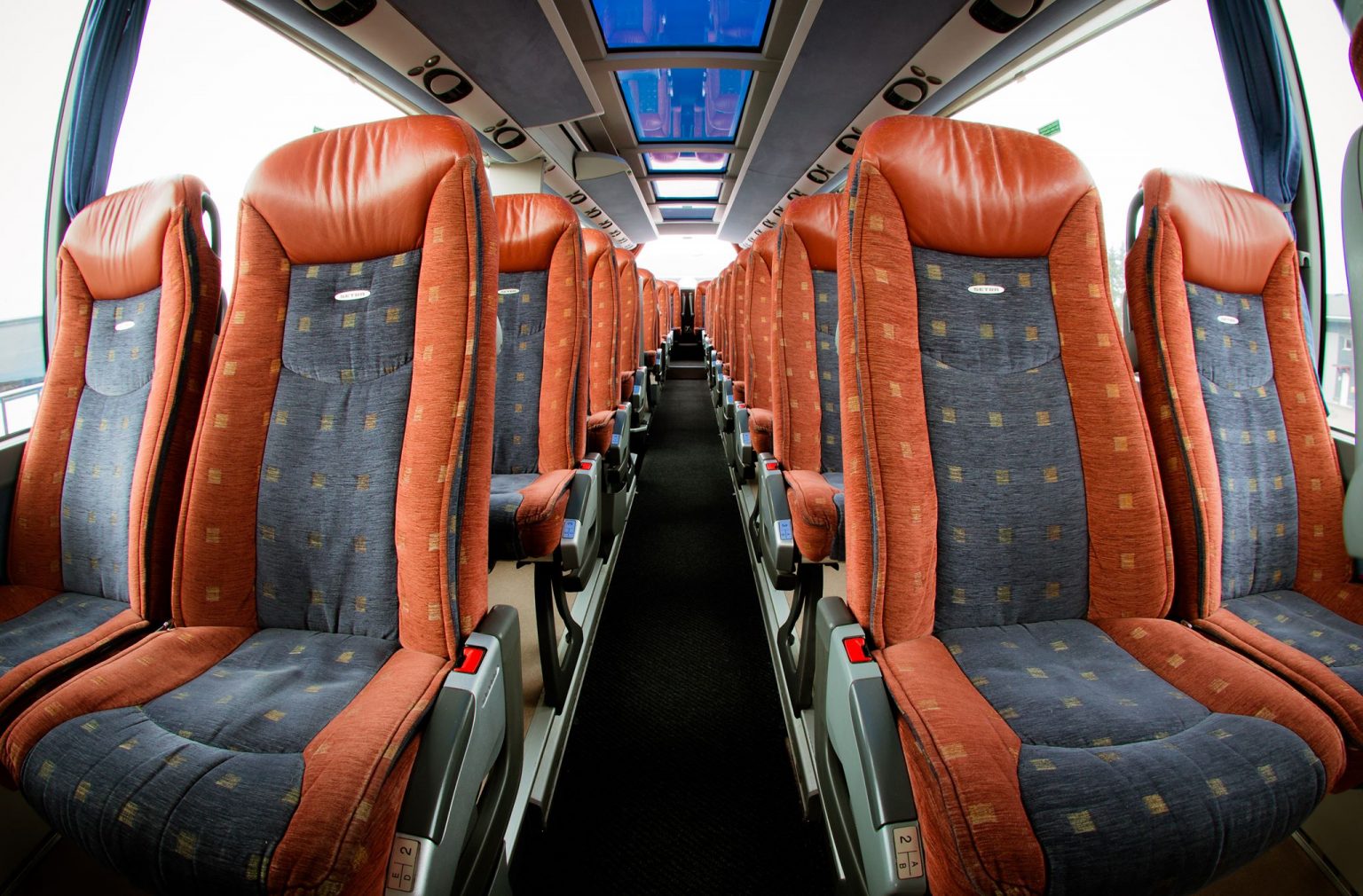 Bussit – OUBUS | TILAUSAJOT | OULU